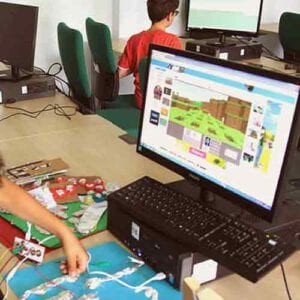 Academia de Programación y Robótica Educativa | Play Code Academy